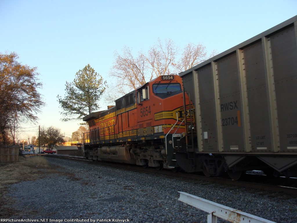 BNSF 5654